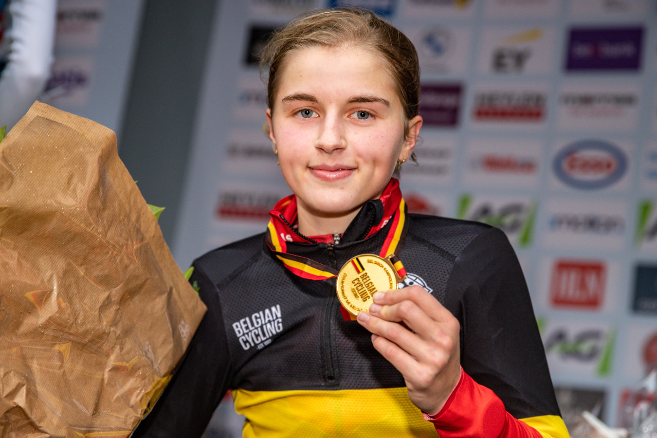 Vijf Limburgers in eerste wereldbekercross in Benidorm | Foto | hln.be