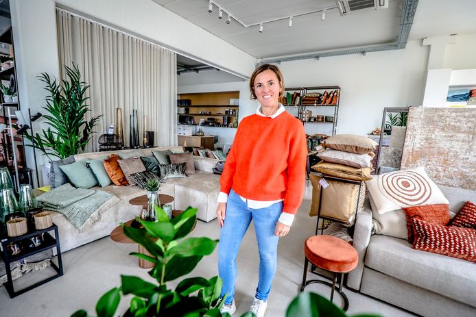 NET OPEN. Mieke (41) verhuist met Maison M naar nieuwe locatie: “Het is een uitdaging om een ...