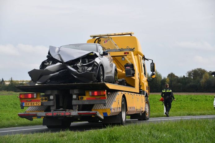 Moeder en zoon met spoed naar ziekenhuis na auto-ongeluk in Hulst | Zeeuws nieuws | pzc.nl
