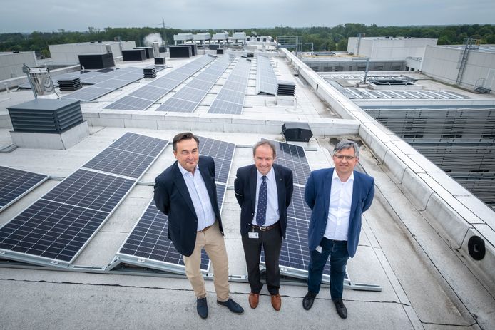 AZ Sint-Maarten legt 1.590 zonnepanelen | Mechelen | hln.be