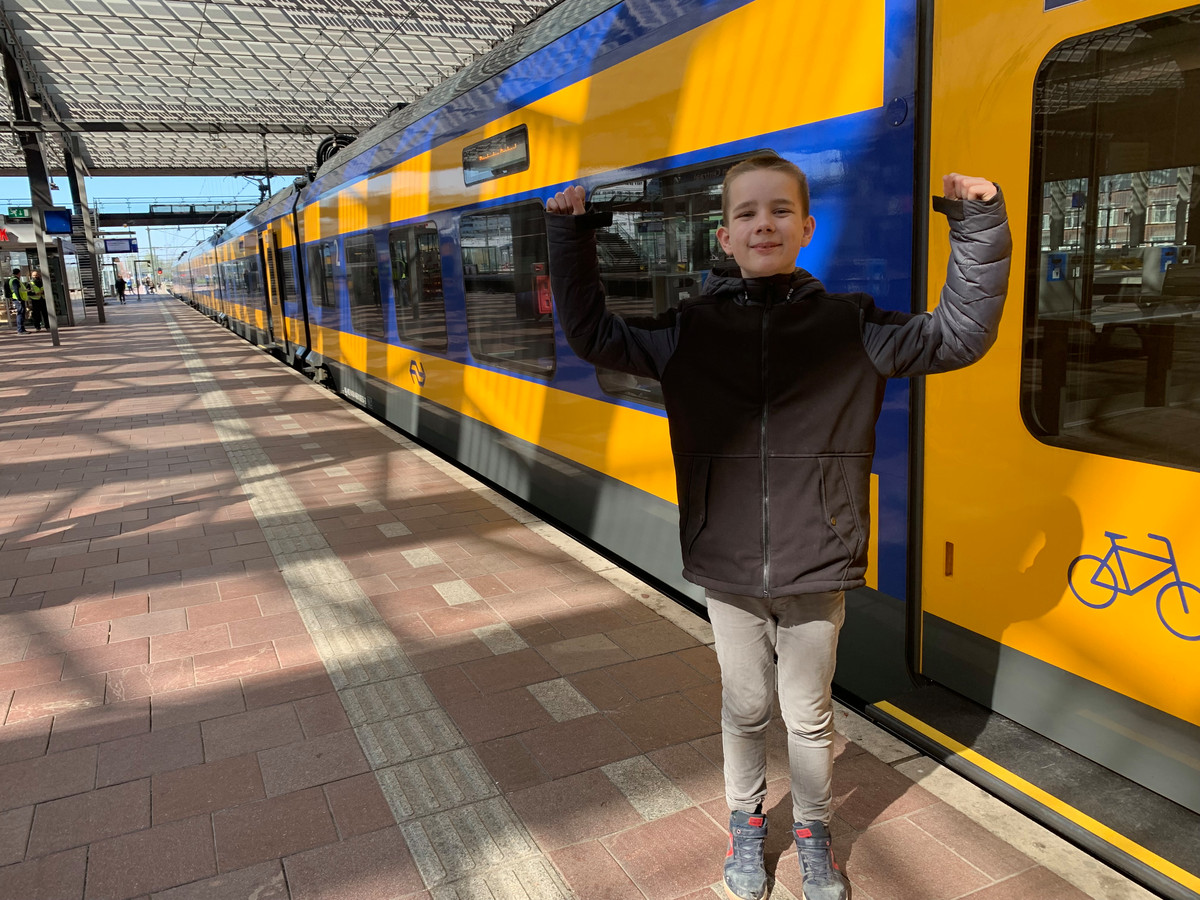 Nieuwe NS-trots ‘de wesp’ kan 200 kilometer per uur, maar is toch ...