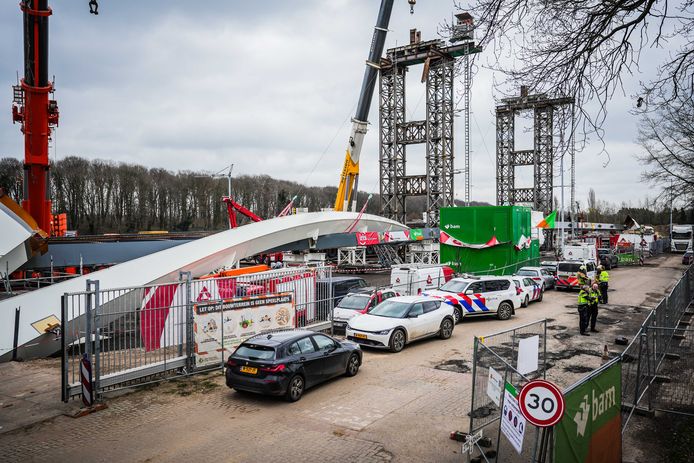 Dodelijke slachtoffers ongeluk met brug in aanbouw Achterhoek zijn Belg ...
