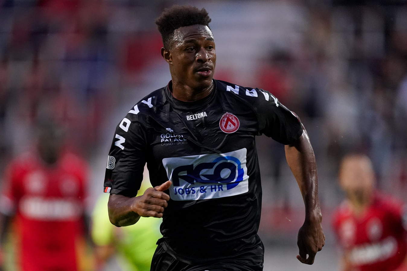 Faïz Selemani andermaal van goudwaarde voor KV Kortrijk, maar twijfelt ...