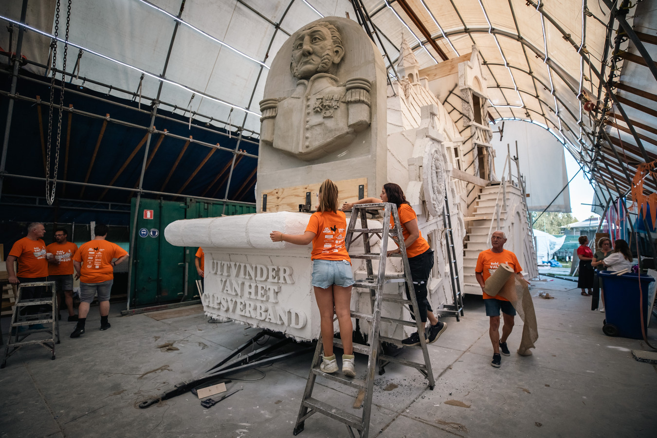 Na Budel, Hamont en Haarlem valt nu ook Heeze voor ‘Oom Gips’ tijdens ...