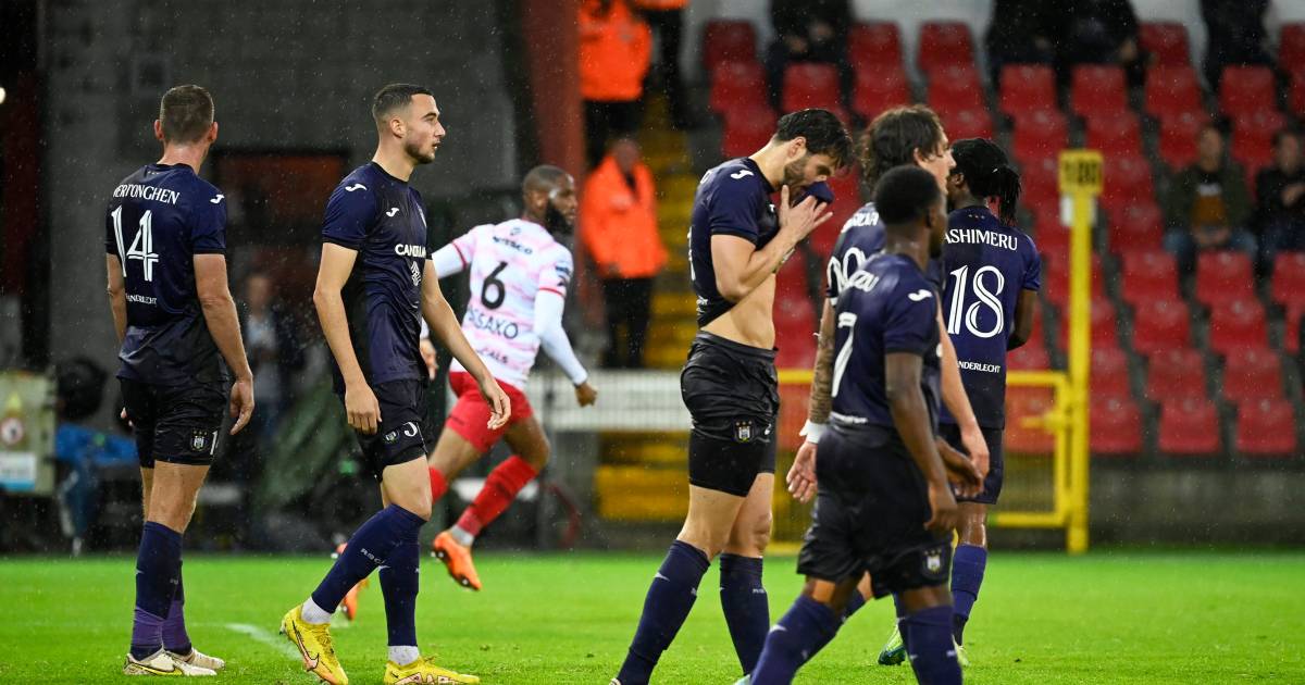 BEKIJK. Drama voor Anderlecht: in extremis onderuit bij rode lantaarn ...