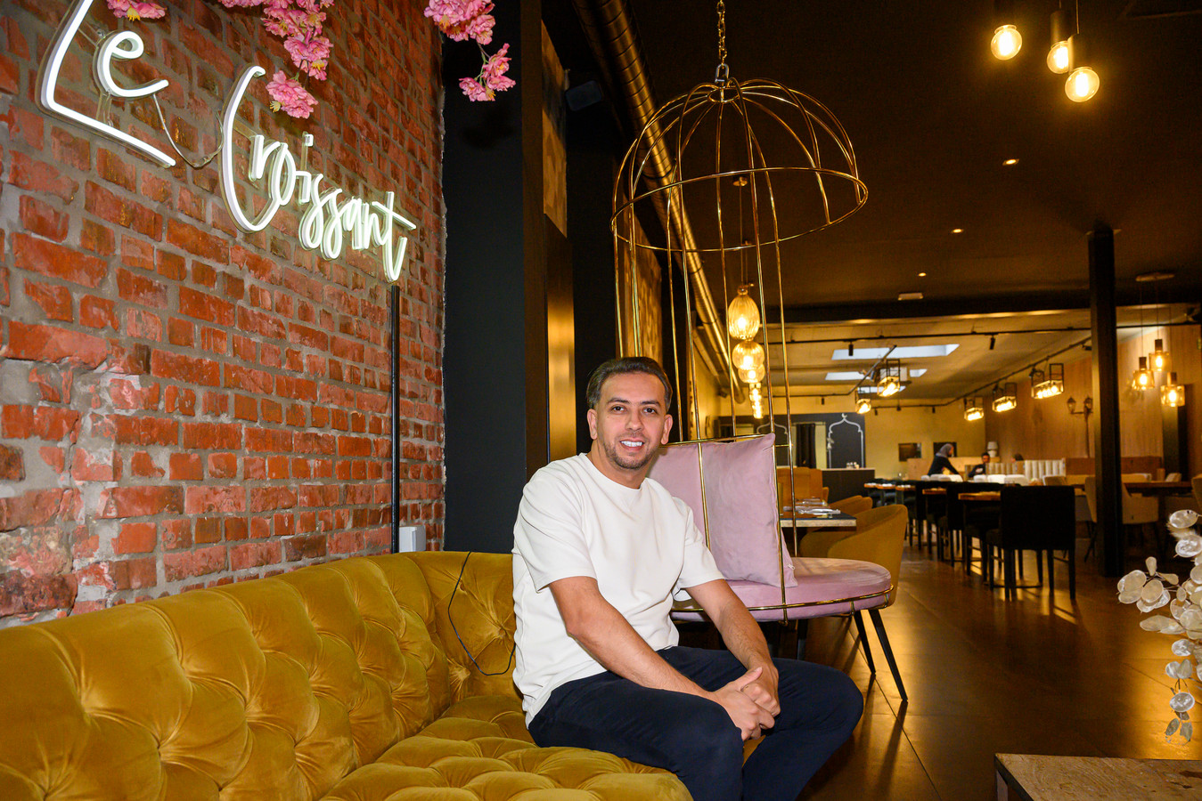 NET OPEN. Jamal (35) lanceert restaurant Le Croissant: “Onze ...