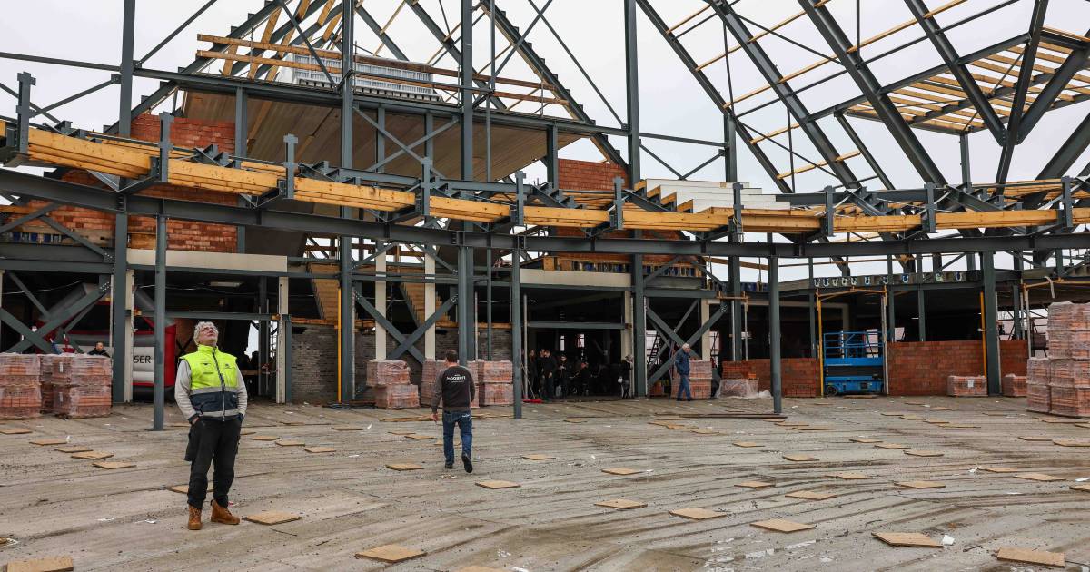 Ook van dichtbij maakt de nieuwe gereformeerde kerk in Yerseke indruk ...