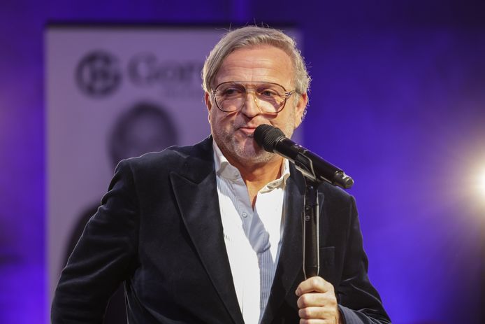 Zit Gordon financieel aan de grond? Nederlandse presentator en zanger ...