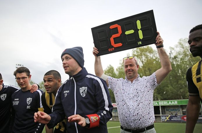 Tom Proost ‘viert’ eerste nederlaag in 2024 met contractverlenging: “De ...