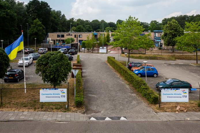Macabere vondst op beruchte plek in Almelo: graven van mensen gevonden ...