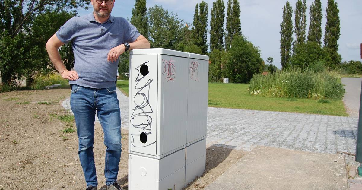 Twee minderjarigen van 12 en 14 jaar betrapt bij graffitispuiten ...