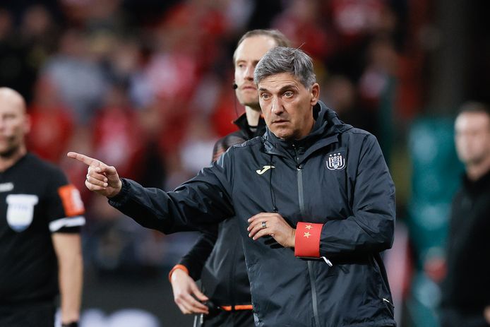 Le come-back est officiel: Felice Mazzu rebondit à Charleroi | Football ...