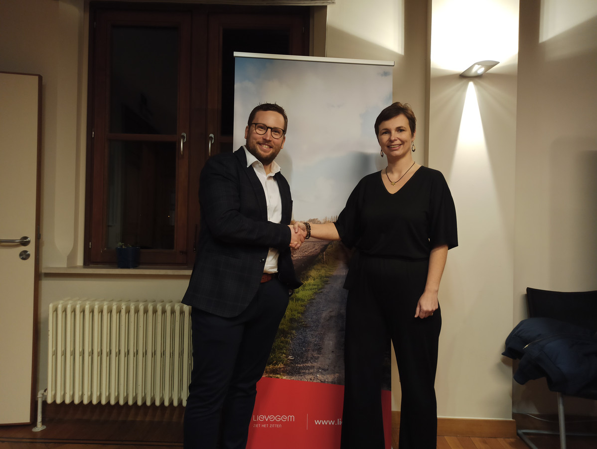 Kim Martens wordt de nieuwe burgemeester van Lievegem: “Jongensdroom ...