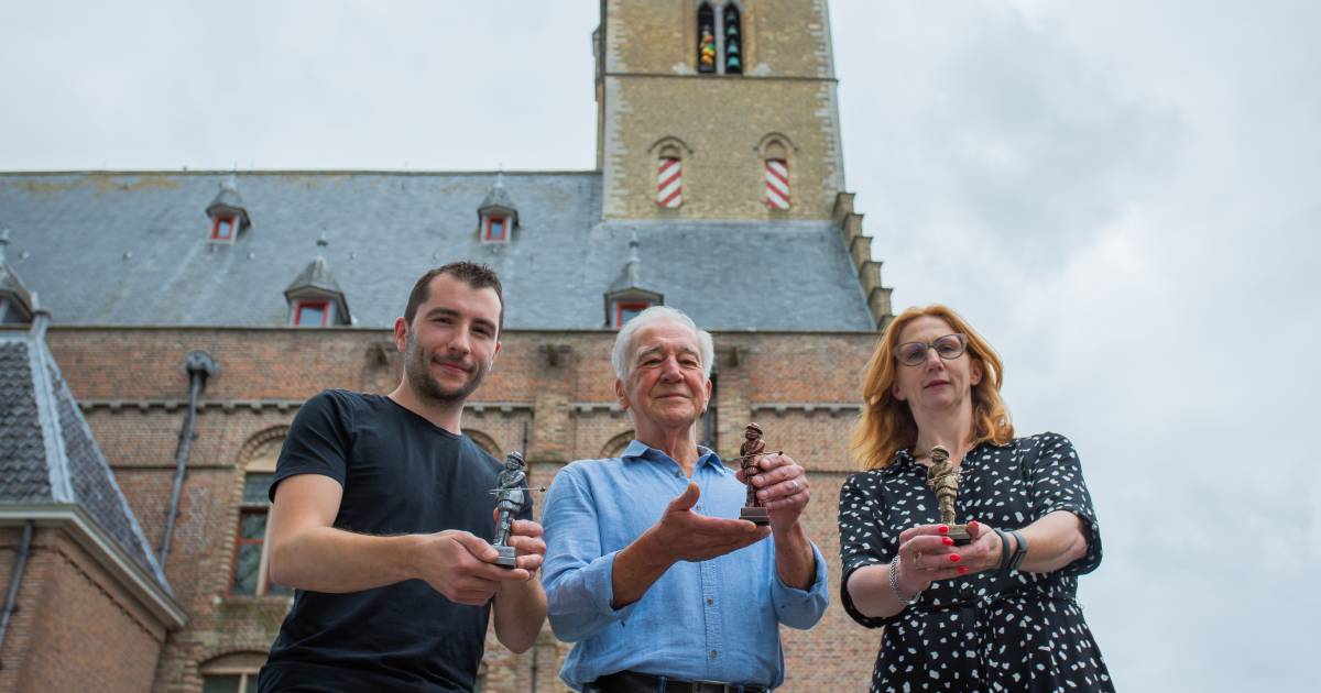 Te koop: beeldjes van Jantje van Sluis, de held die Sluis redde door te ...