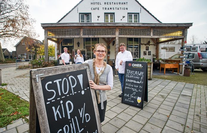De Driving Dinner Peelroute Met De Amuse Achter De Kiezen Touren Naar Het Volgende Restaurant