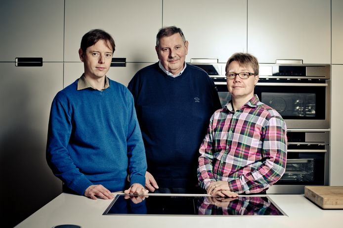 Dovy Keukens legt productie week stil na 20 positieve gevallen in ...