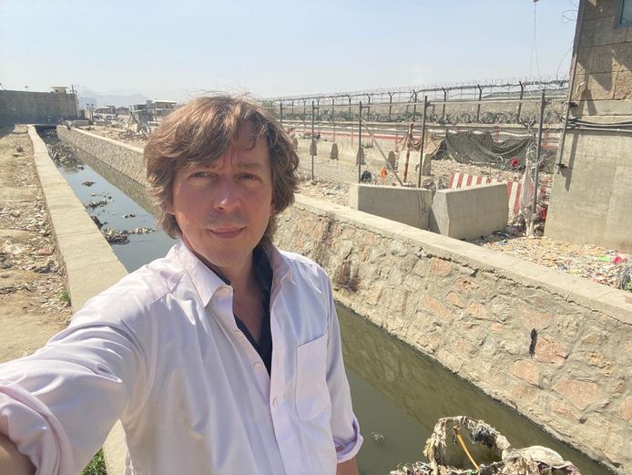 Robin Ramaekers trok als eerste Belgische journalist naar Kaboel. Stel ...