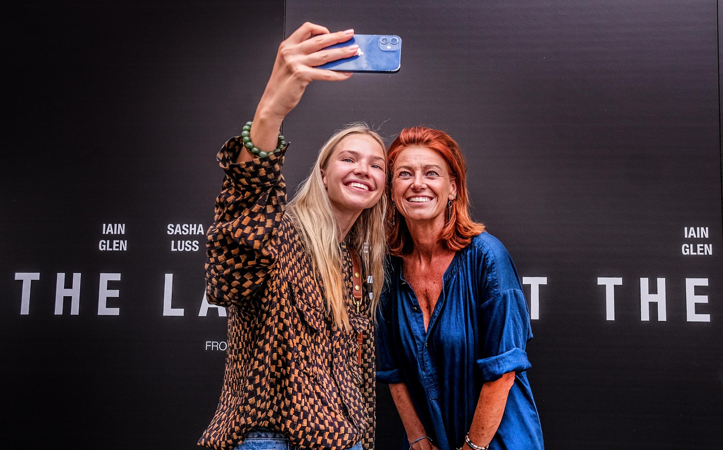 Oorlogsdrama The Last Front zet Kortrijk op wereldkaart, femme fatale ...