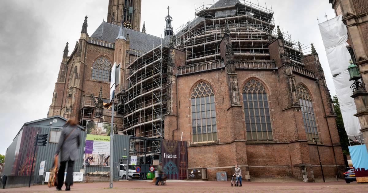 Restauratie Eusebiuskerk weer stilgelegd; tekort van 3 miljoen euro ...