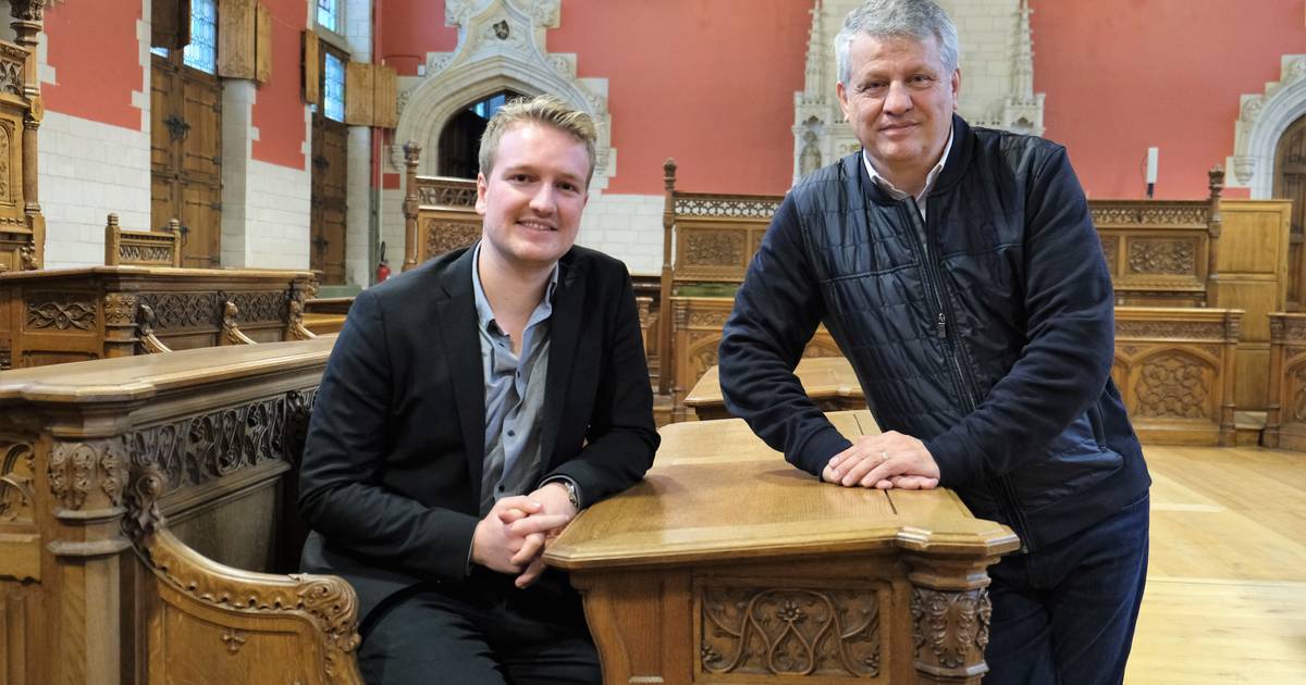 Meest ervaren schepen Koen Anciaux geeft fakkel door aan jongste ...