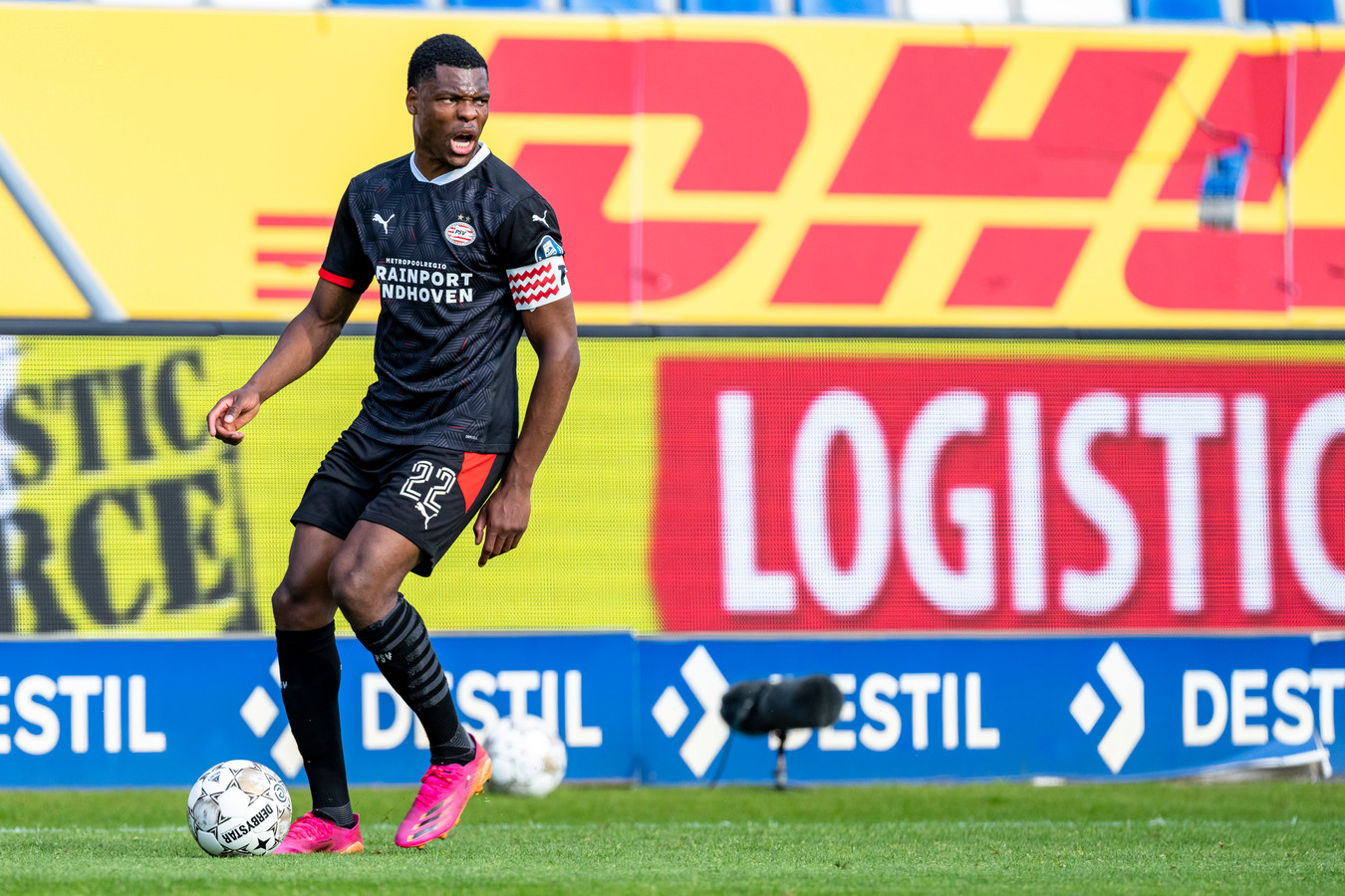 Deze dure transfers uit het het verleden achtervolgen PSV nog steeds ...