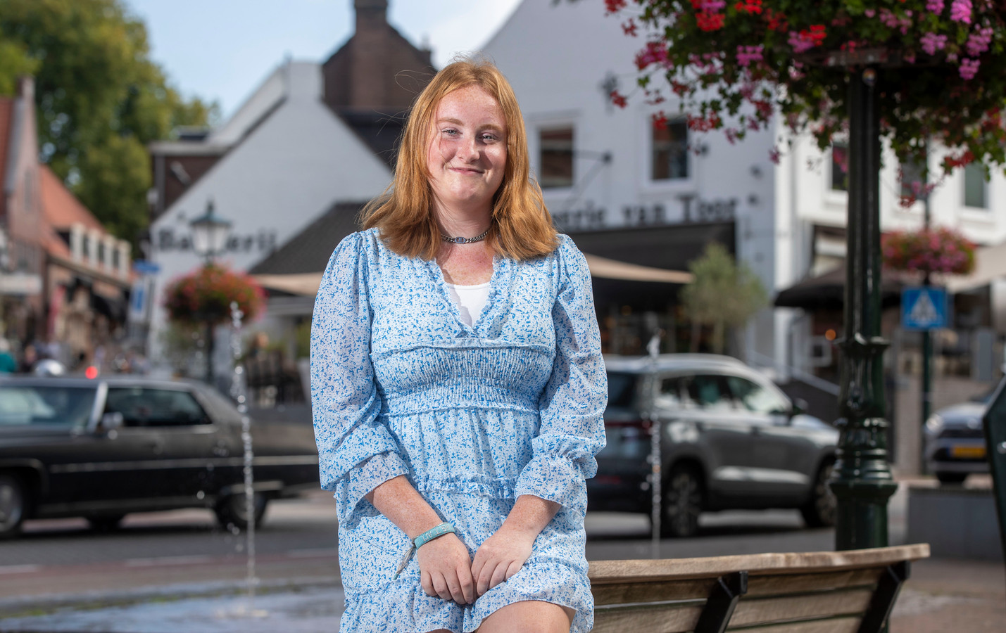 Myrthe (21) verloor plotseling haar vader, wethouder Peter de Rooij ...