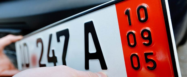 Hoe zit dat met die Duitse kentekens? | Foto | gelderlander.nl