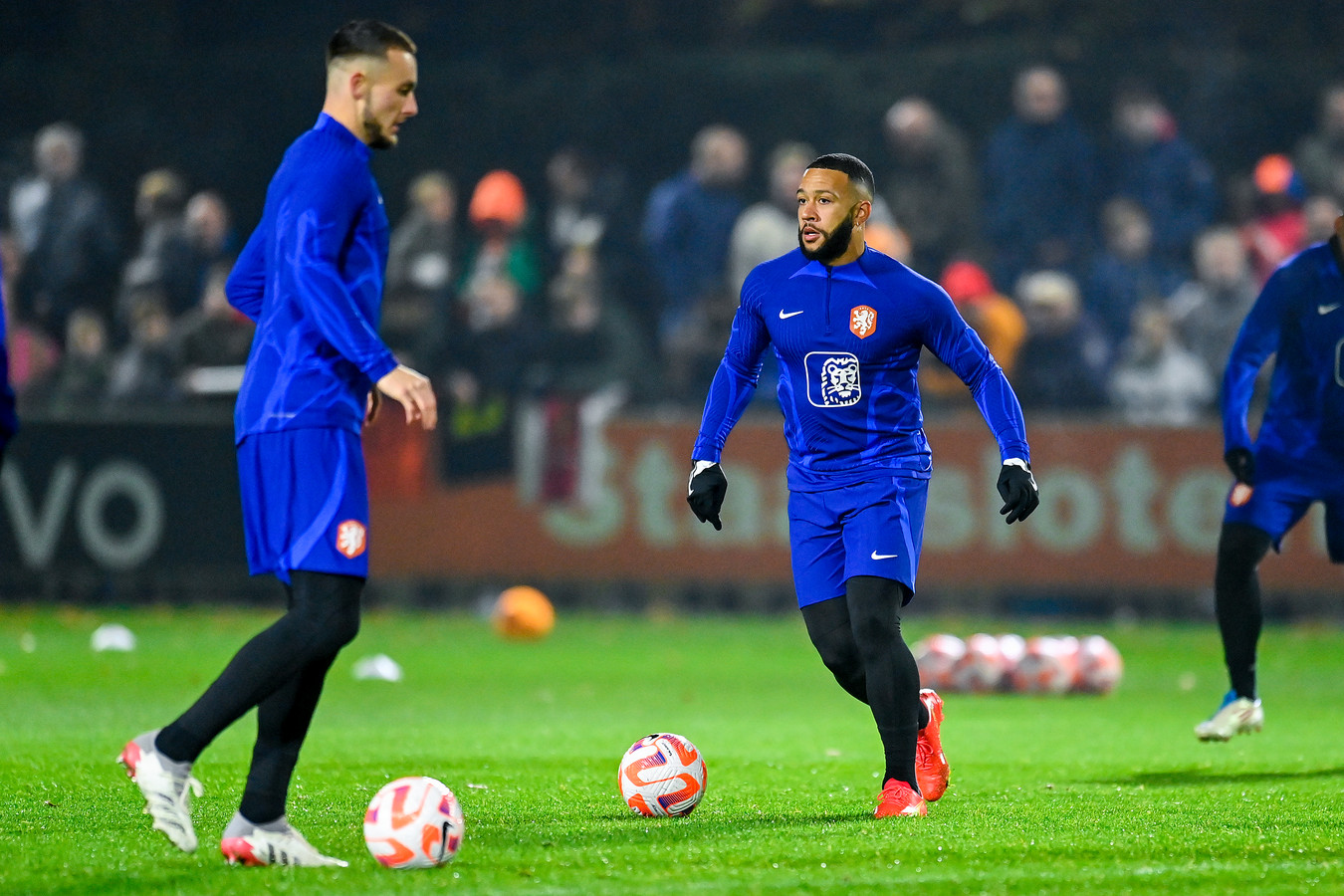 Memphis Depay is vlak voor het WK fit: ‘Ik heb heel hard gebikkeld om ...