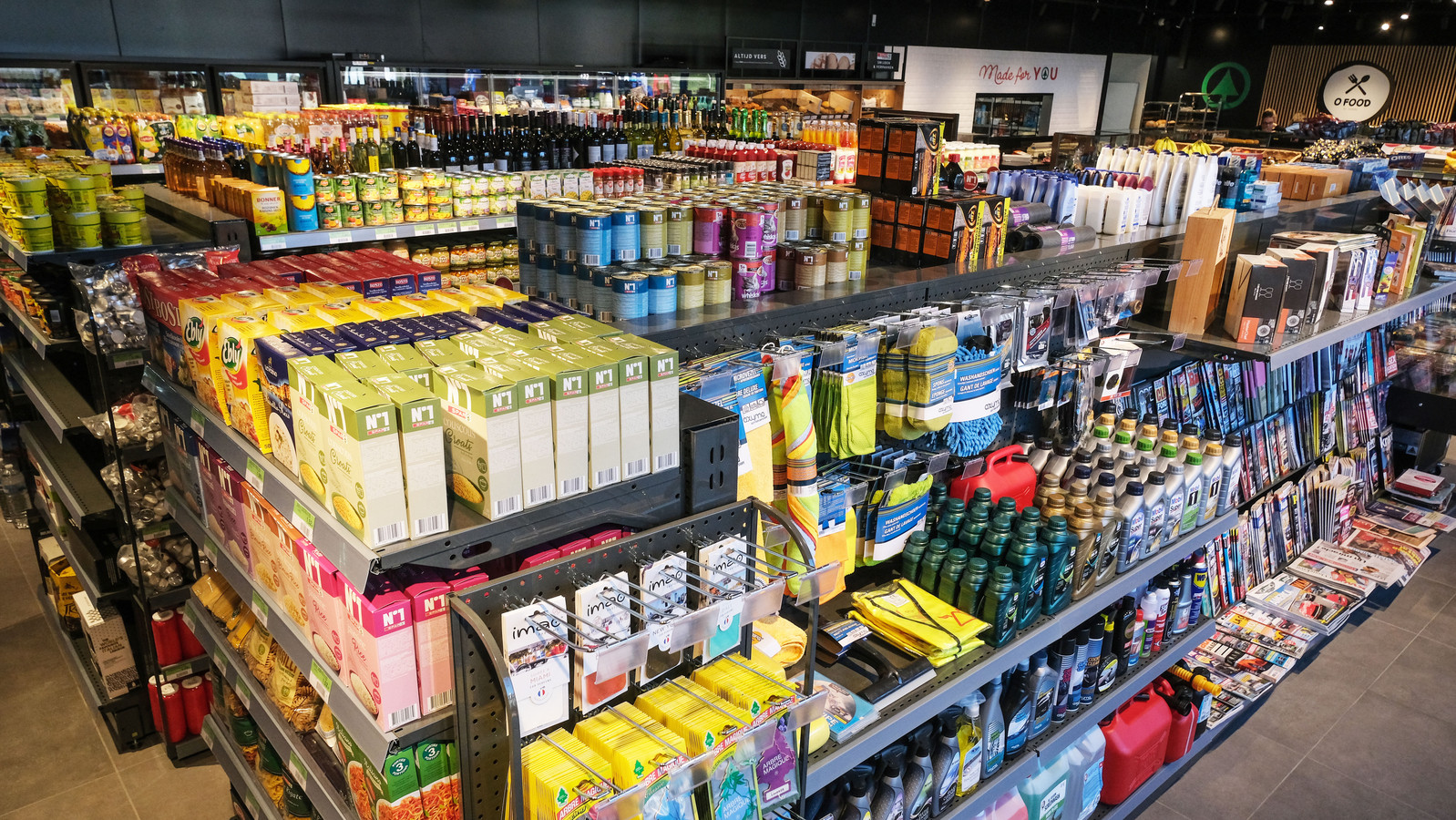 Zussen Marie (33) en Lucie (31) stellen nieuwe Spar Express voor ...