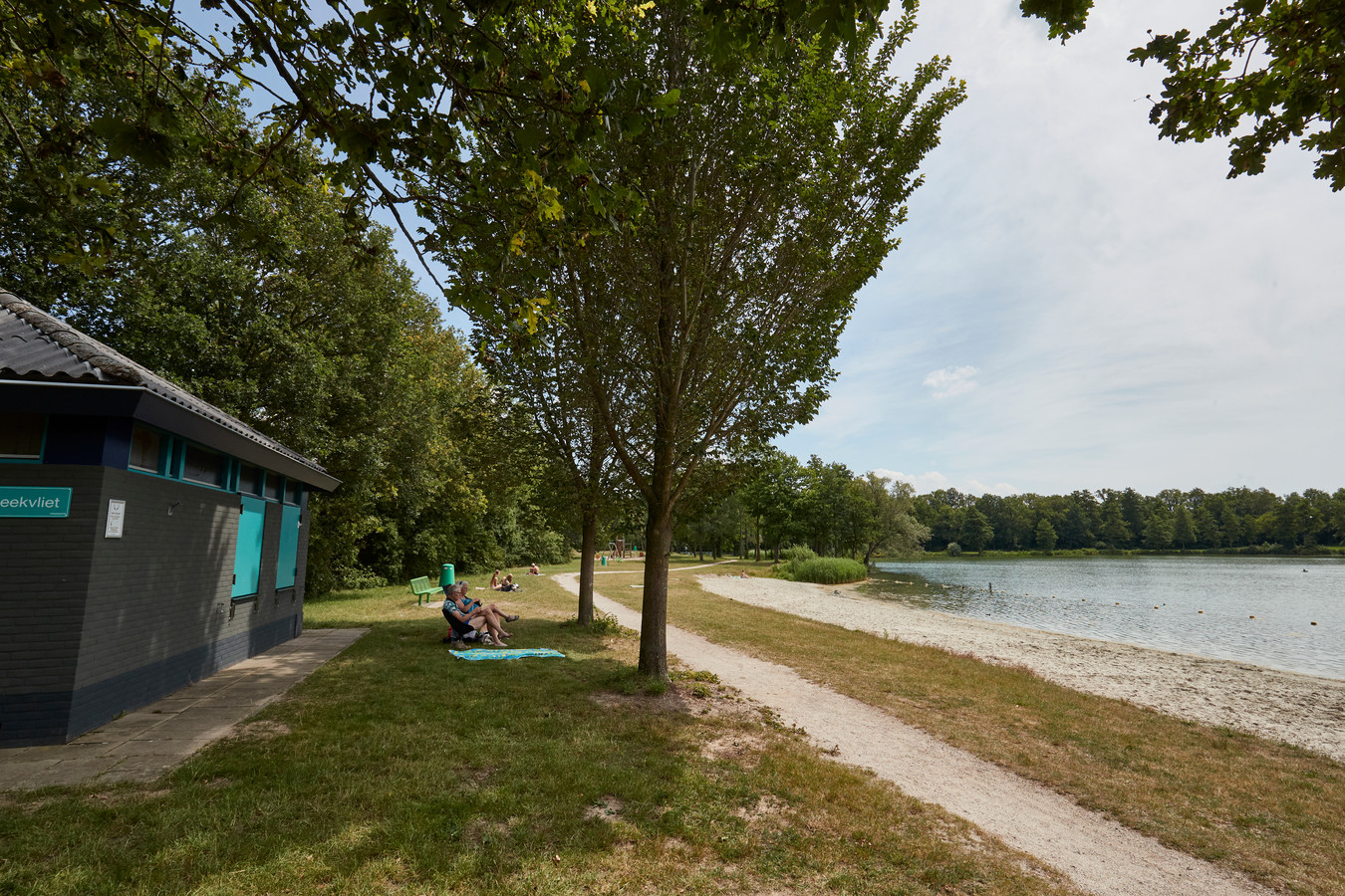 Vakantie vieren aan het water? Zo komt vakantiepark Hambroekplas ...