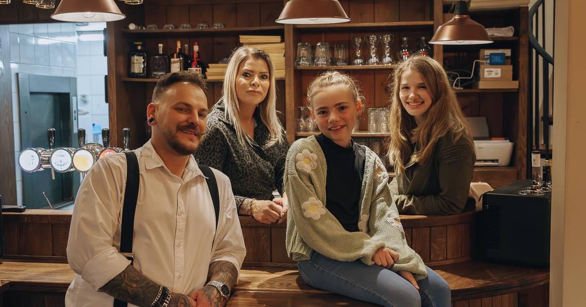 NET OPEN. Nieuwe uitbaters voor bekend grillrestaurant The Hobbit ...