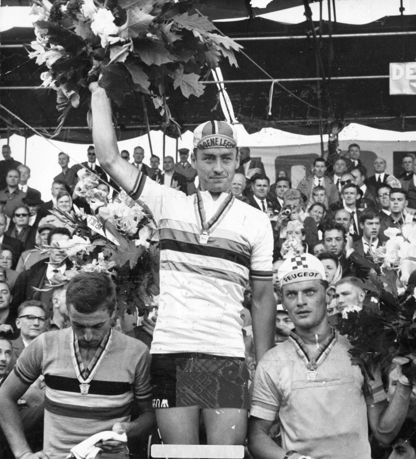 Deinzenaar lost in boek over Rik Van Looy wielerdiscussie uit 1963 op ...