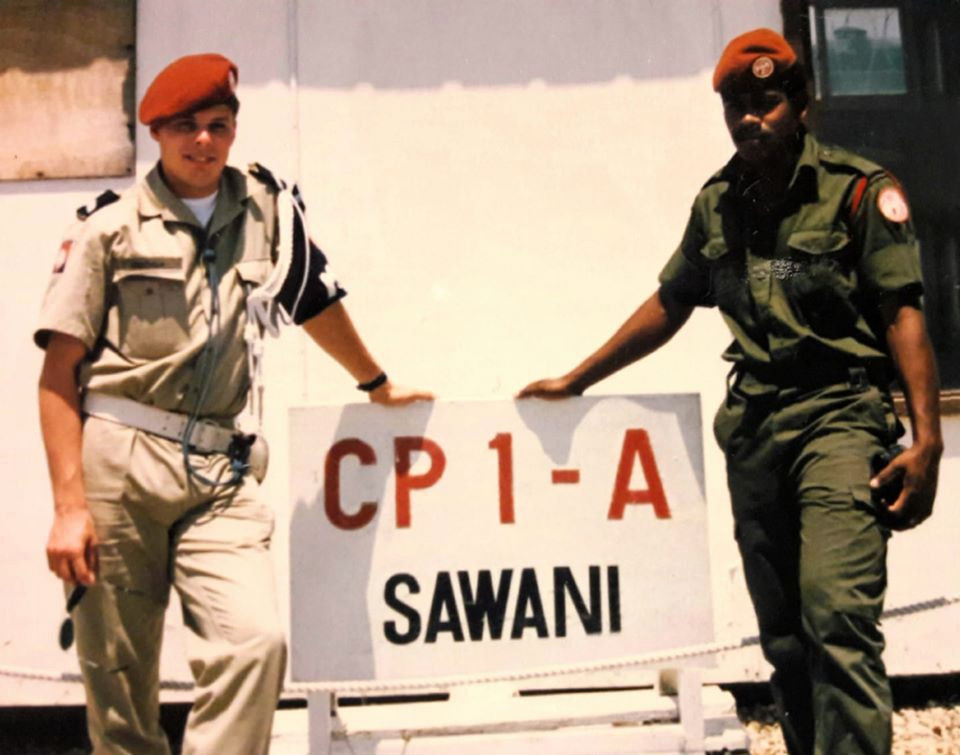 Tubantia-journalist Jelle moest helpen vrede te bewaren op grens bij ...