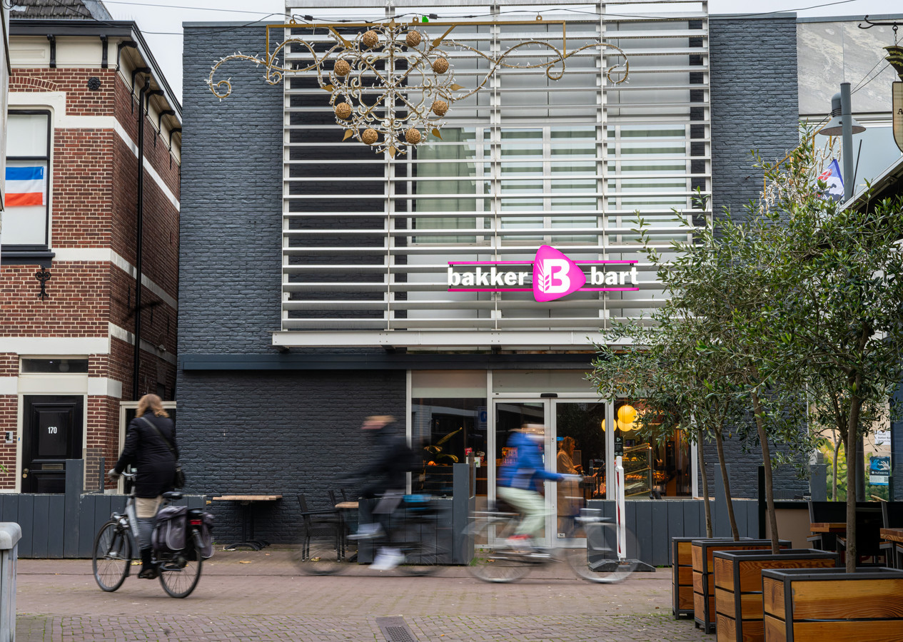 Geen warme broodjes meer over de toonbank, Bakker Bart Borne sluit haar ...