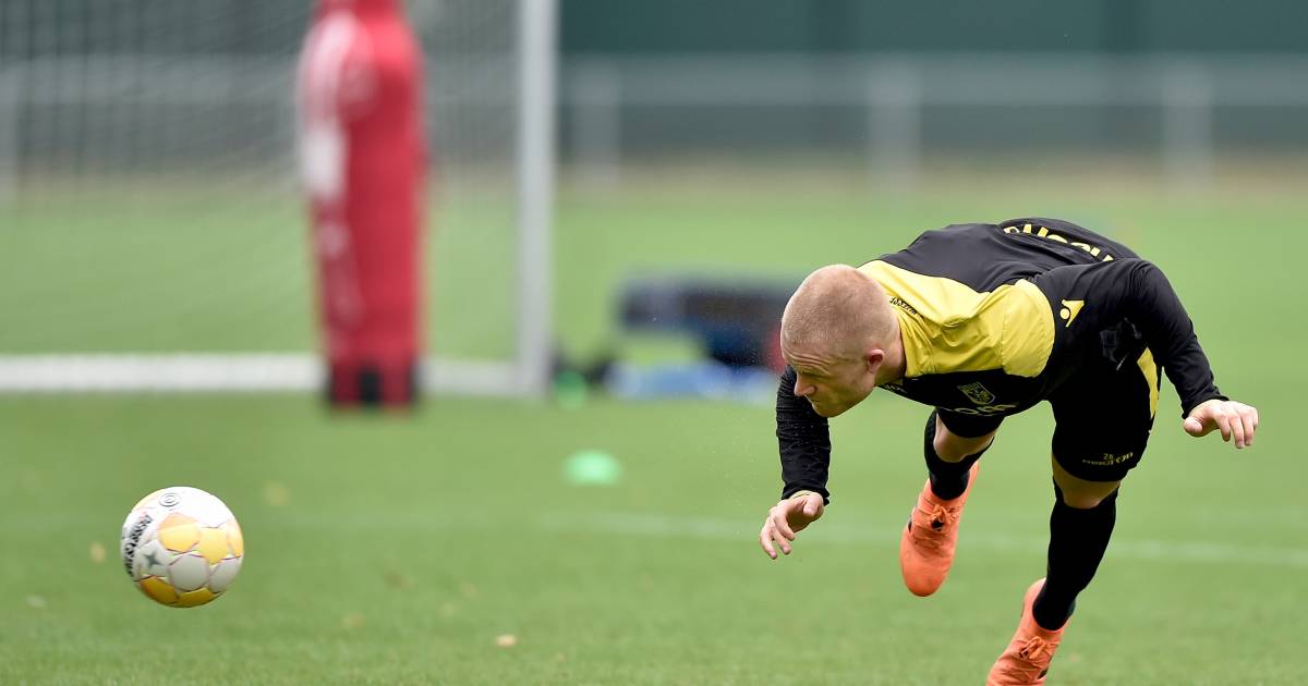 Rasmus Thelander op tijd terug aan front bij Vitesse: ‘Ik wil nu ...