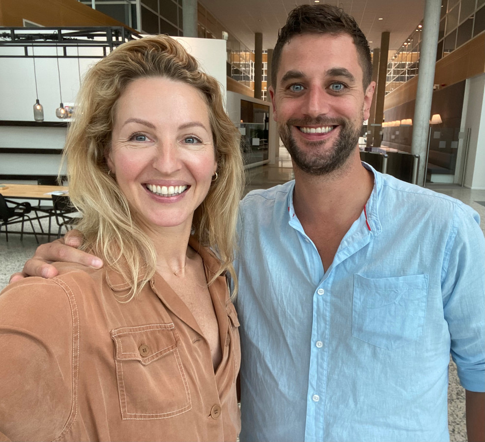 Over de Liefde: ‘Bij zo’n date kan zoveel misgaan. Je kan iemand het ...