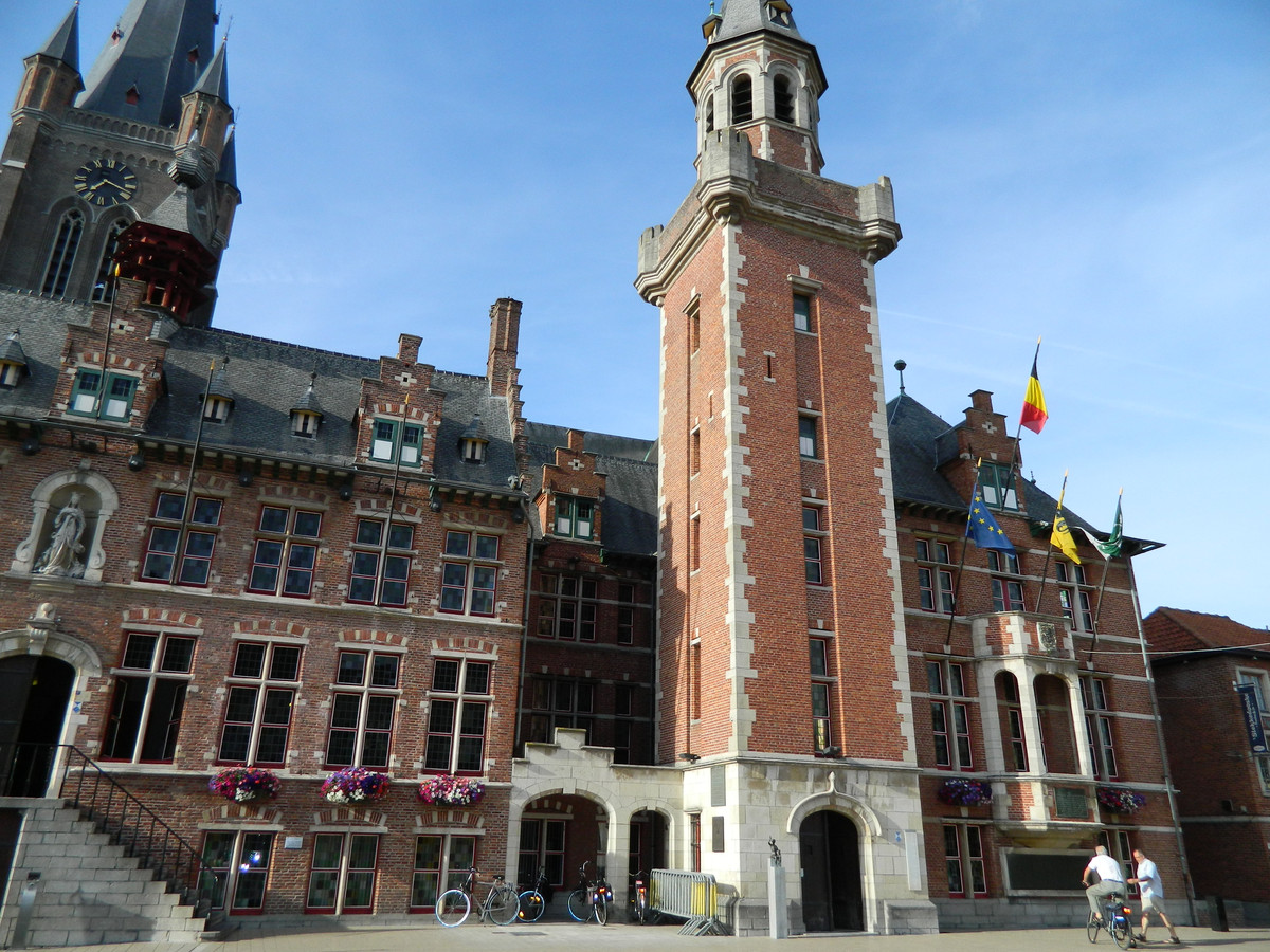 Eeklo bant verkeer op 17 en 19 september | Foto | hln.be