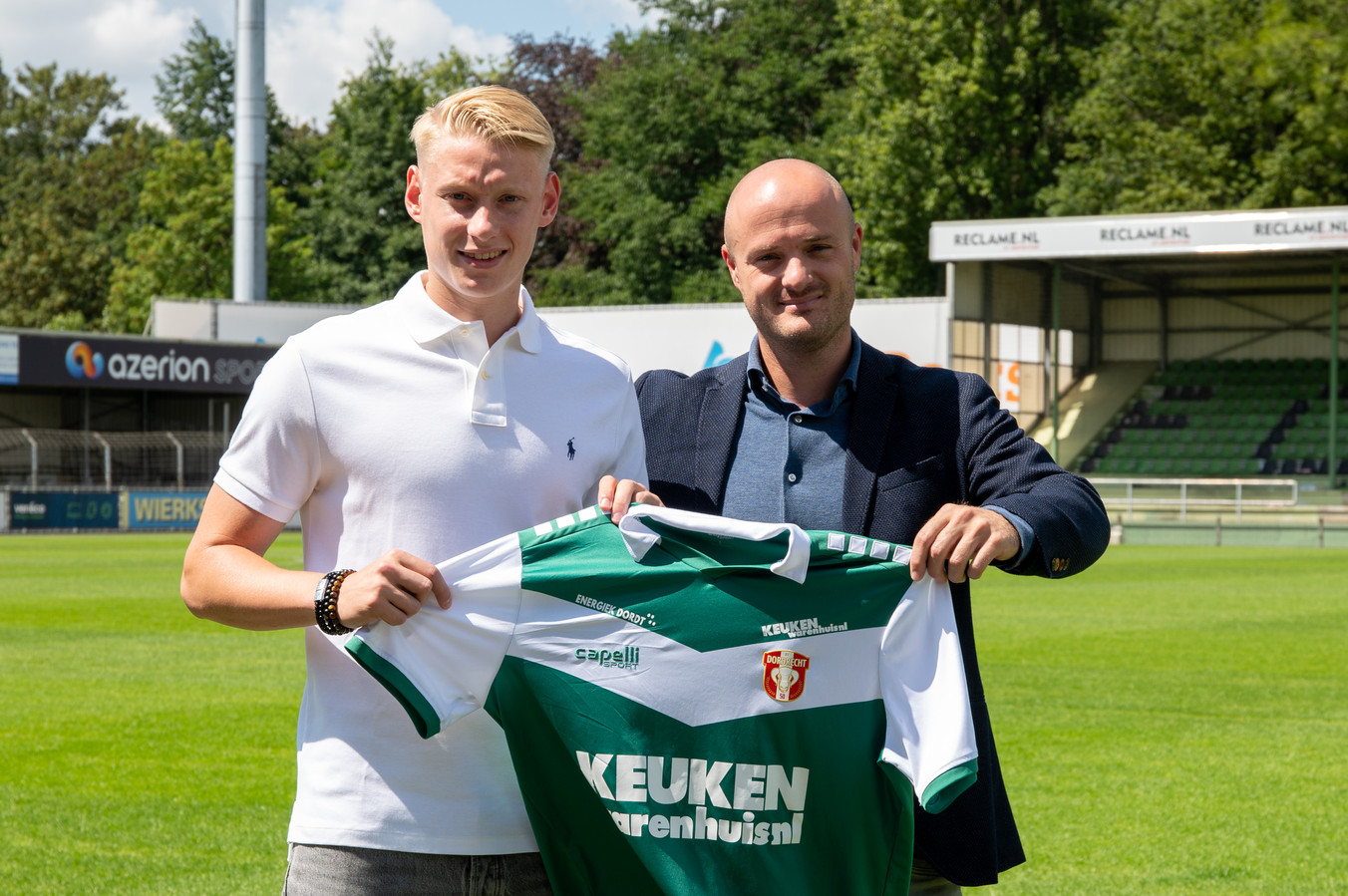 FC Dordrecht legt middenvelder Rocco Robert Shein (20) van FC Utrecht ...