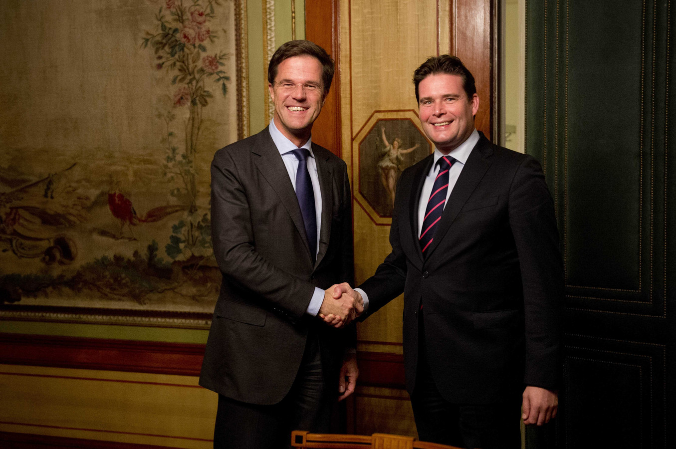 Kamer wil vandaag uitleg van Rutte en Weekers | Foto | AD.nl