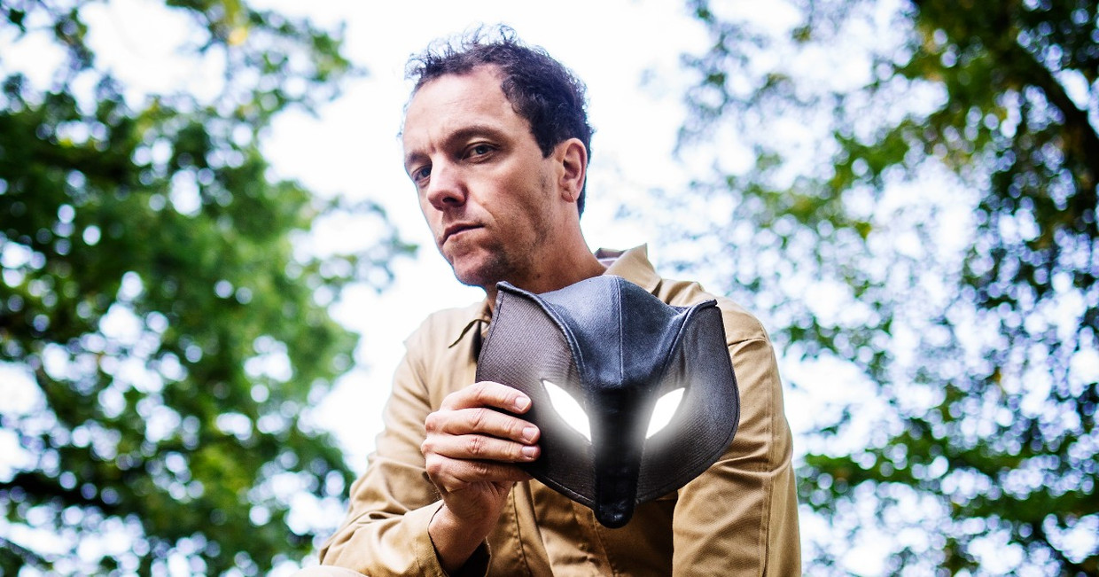 Klimaatactivist Thomas Goorden roert in de doofpotten van het PFOS ...