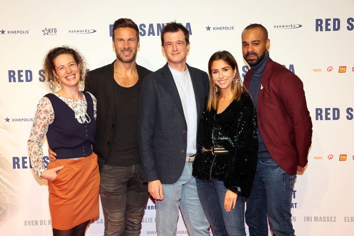 ‘Red Sandra’ ontroert bekend Vlaanderen | Showbizz | hln.be