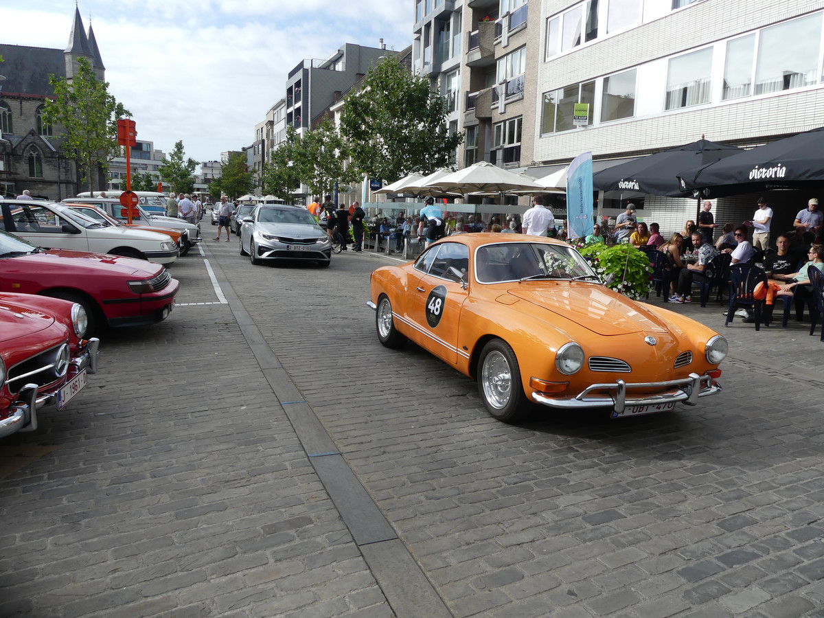 Oldtimers verzamelen in Deinze voor Kinderkankerfonds | Foto | hln.be