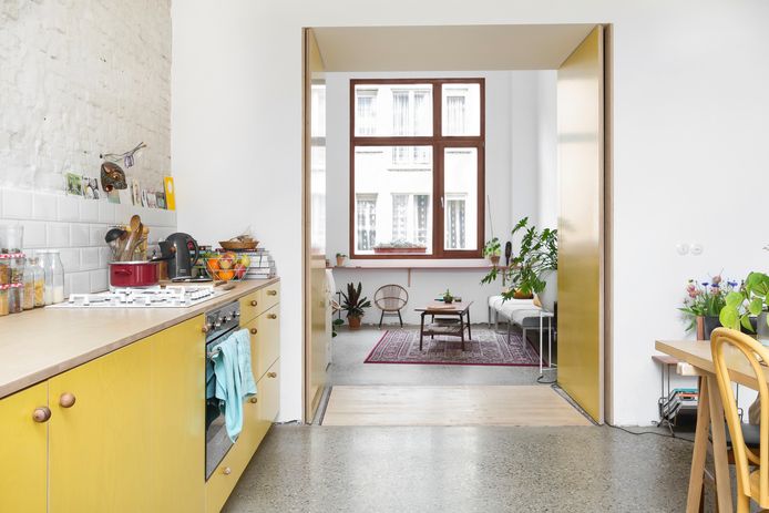 Architecten verbouwen verkrot pand in Borgerhout tot unieke rijwoning ...