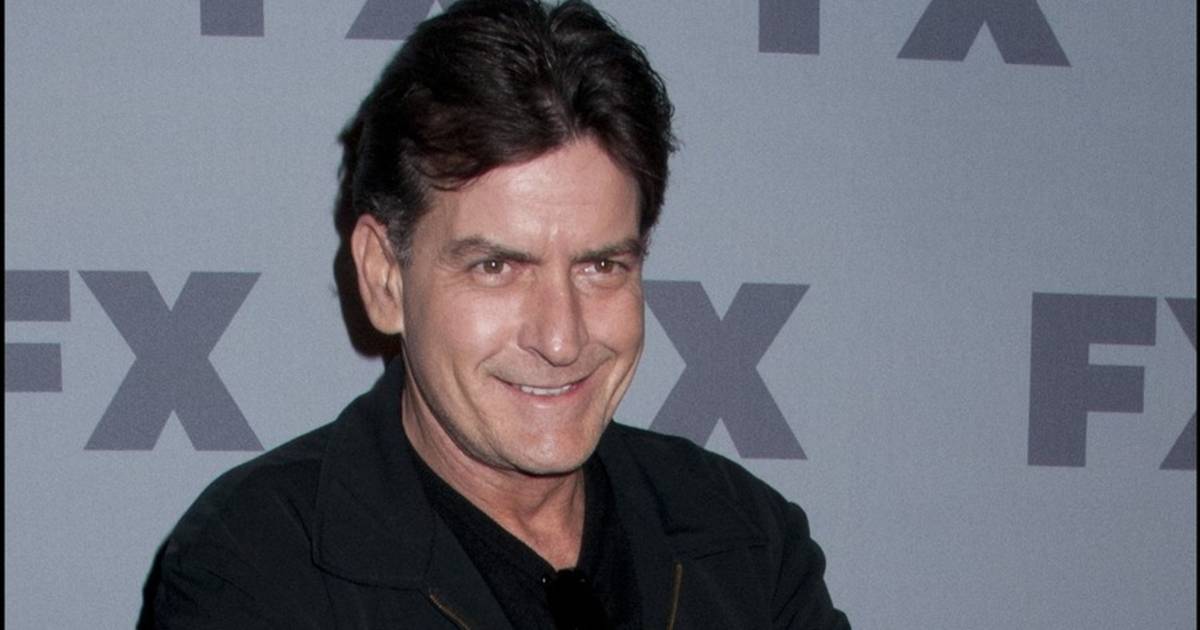 Charlie Sheen mag van tv-zender coke blijven snuiven | Celebrities | hln.be
