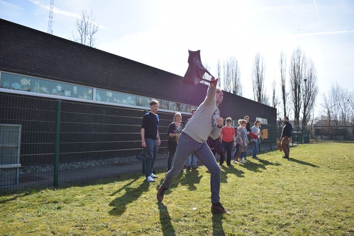 Lichtpunt lanceert oproep om oude sjakossen binnen te brengen voor WK ...