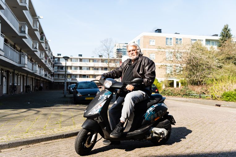 Hoe de snorfiets op de Amsterdamse fietspaden terechtkwam – en nu weer ...