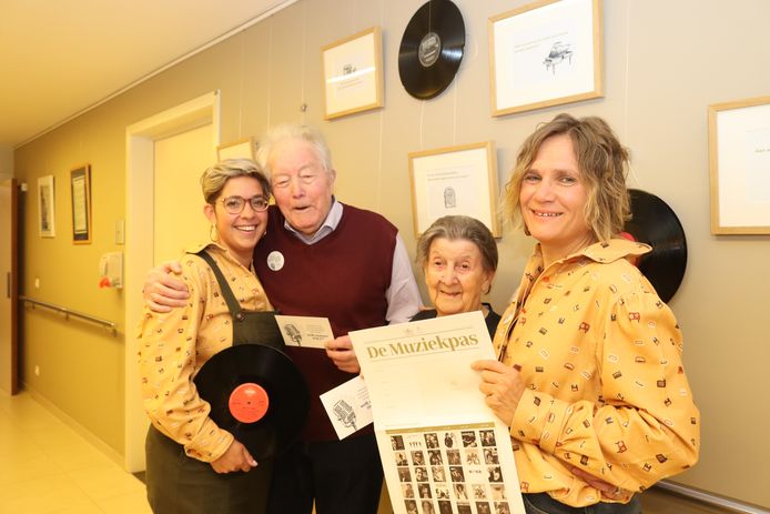 Frank Sinatra als medicijn voor dementie: Zorg Stekene wil met ...