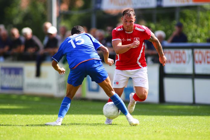 Doelman pakt vijf (!) strafschoppen; TEC ten koste van DOVO naar ...