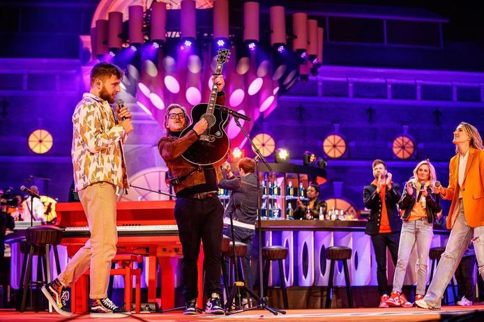 Binnen uur uitverkocht; The Streamers geven tweede show in Gelredome ...