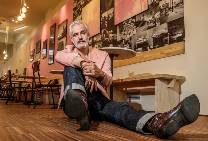 “Bijna twintig jaar op tour met Triggerfinger, en plots was ik ‘s ...